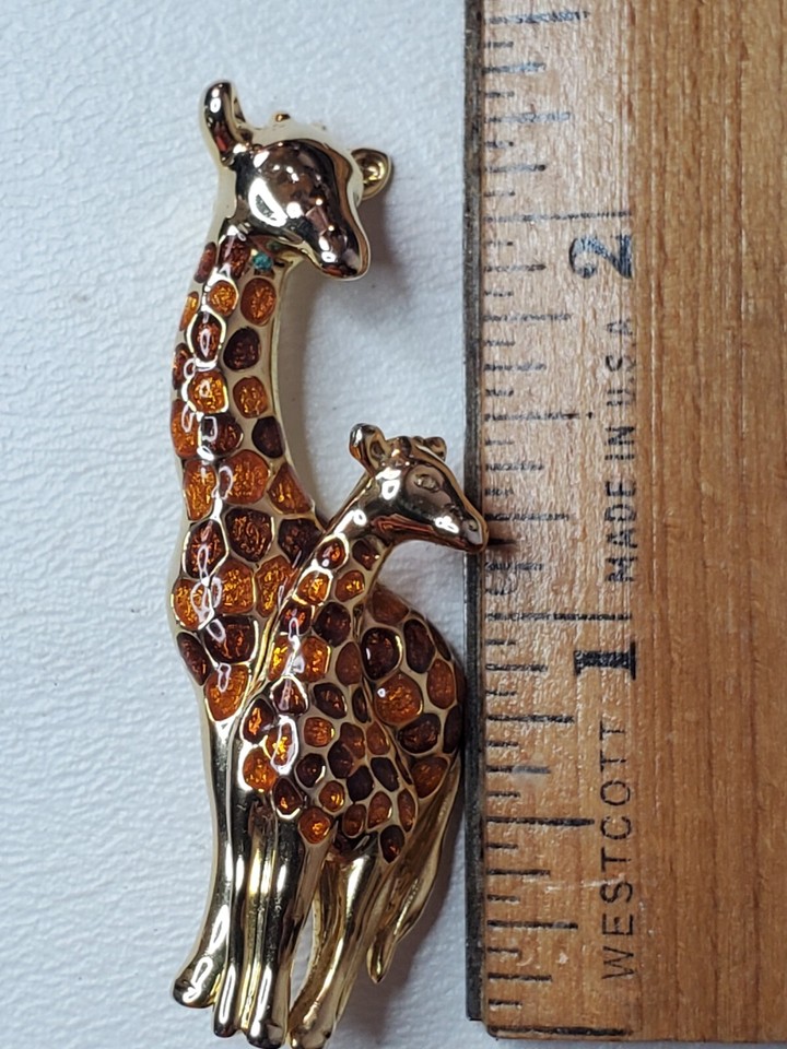 Giraffe Mother with Baby Pin Goldtone Orange Amber Figural Estate 2.25 ...