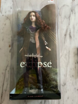 TWILIGHT ECLIPSE SAGA VICTORIA BARBIE DOLL PINK LABEL 2010 MATTEL T2236 ...