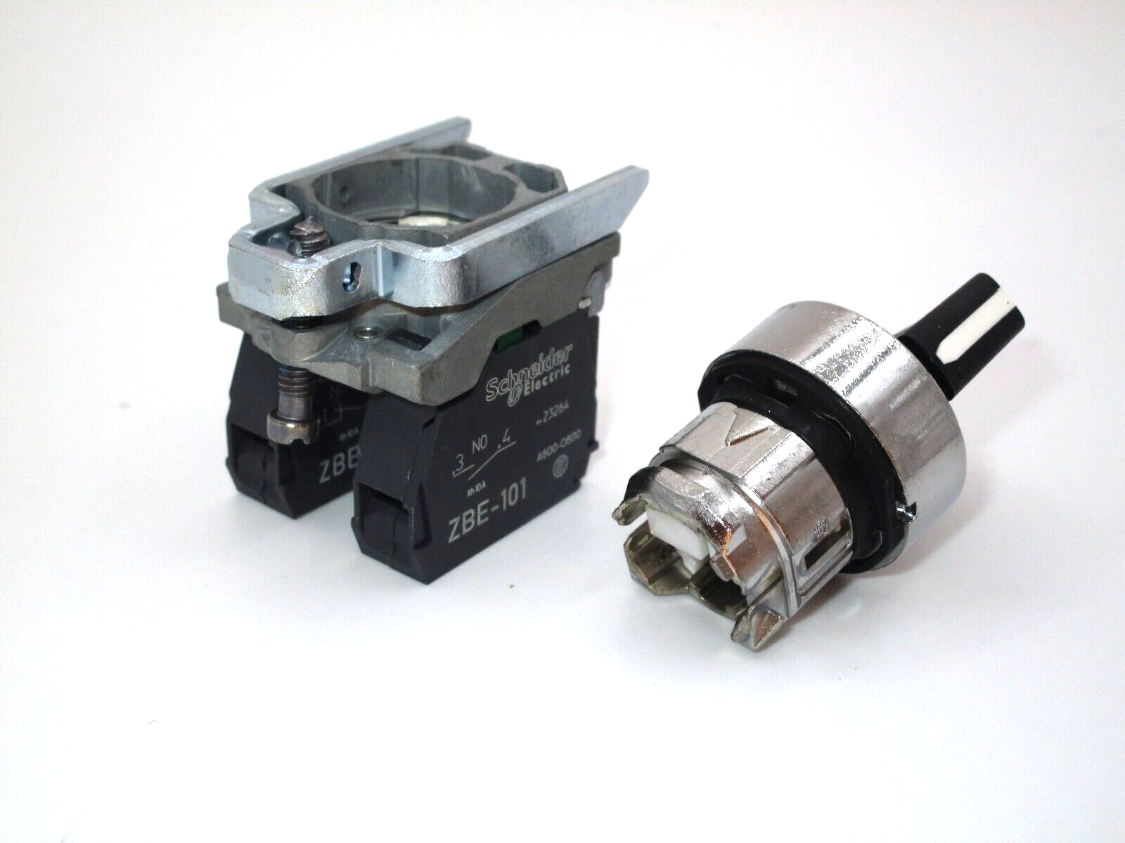 XB4BD25 SCHNEIDER Harmony 22mm BLACK selector switch 1NO+1NC Fast ...