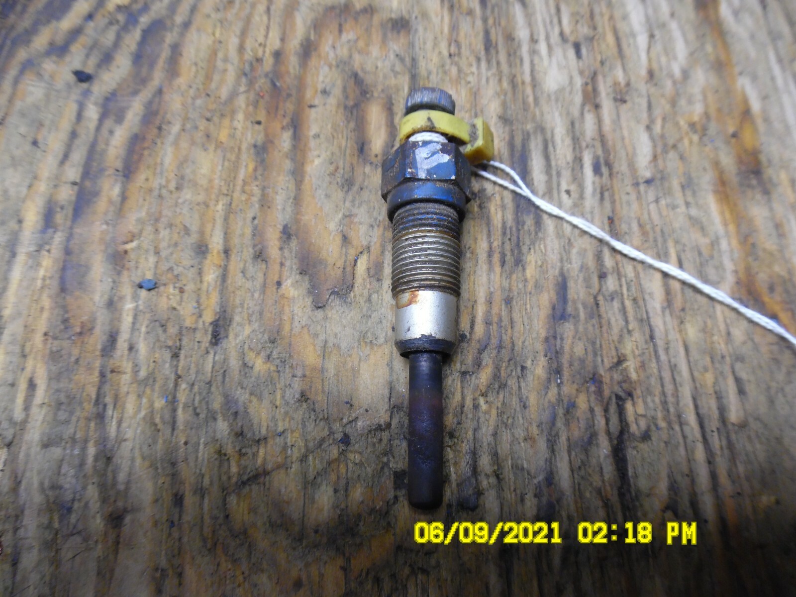 FORD 1700 ENGINE GLOW PLUG SBA-185366010 | eBay