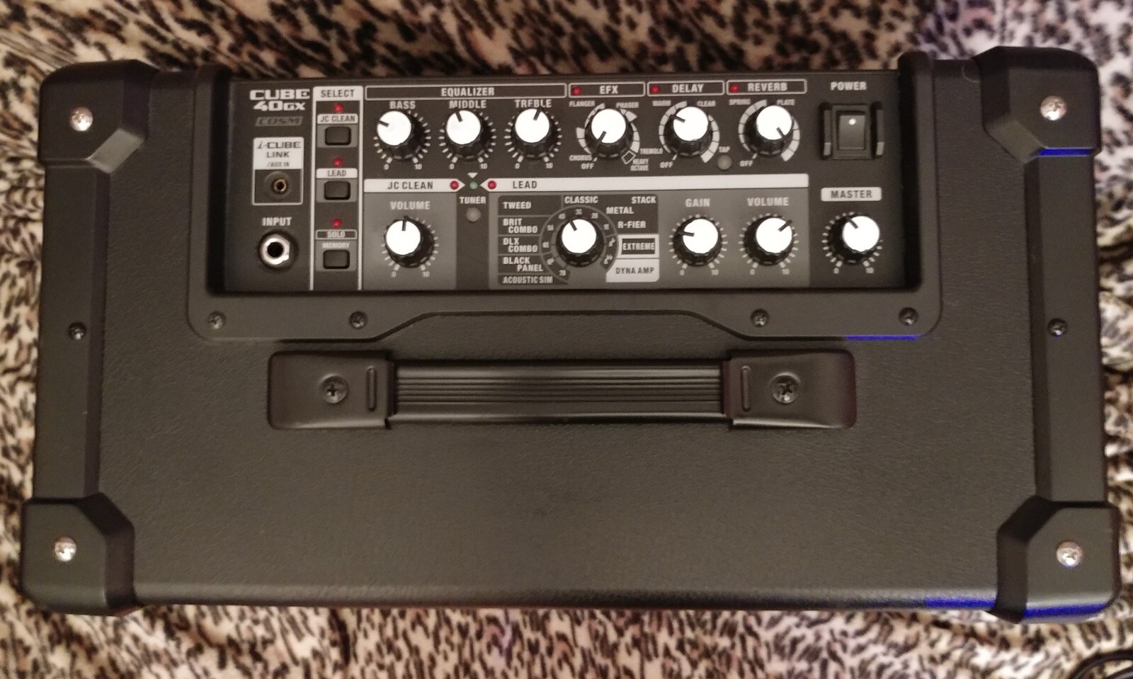 Roland Cube 40GX 40W guitar amp w effects, 10" spk, 3-band EQ, tuner ...