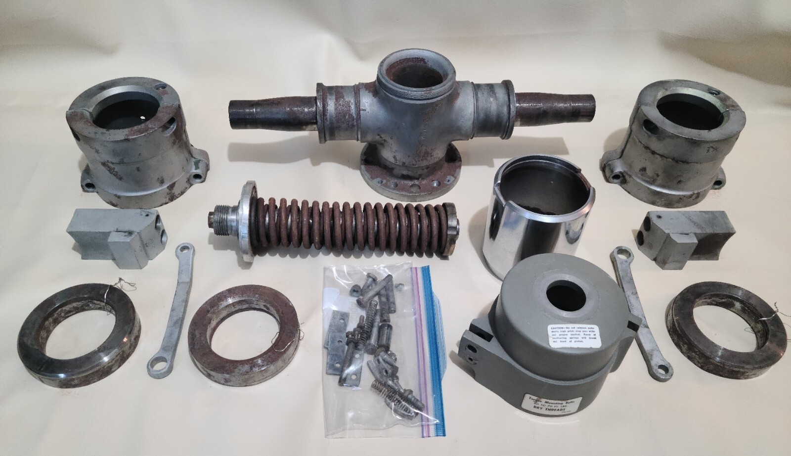Cessna 320 320A,B Hartzell Propeller Hub P/N HC-82XF-2 B1(125), TYPE ...