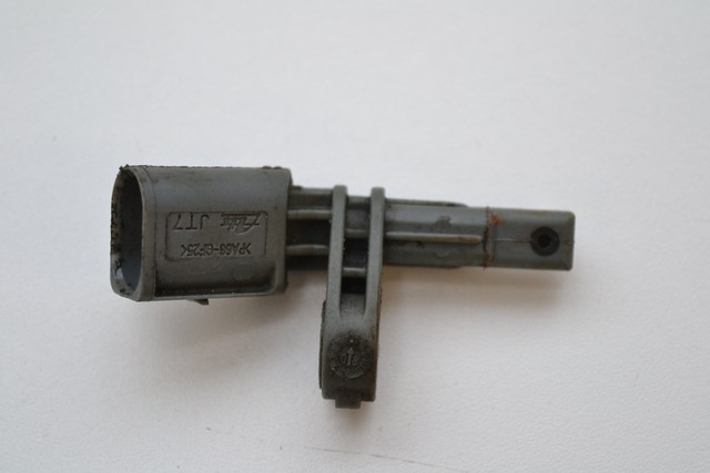 Volkswagen of America 7L0927807B Sensors - ABS Wheel Speed Sensor, Rear ...