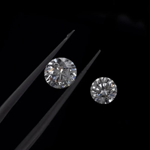 Pair of 0.75 CT Natural White Diamonds – 6mm Round Cut VVS1 D Grade H19 ...