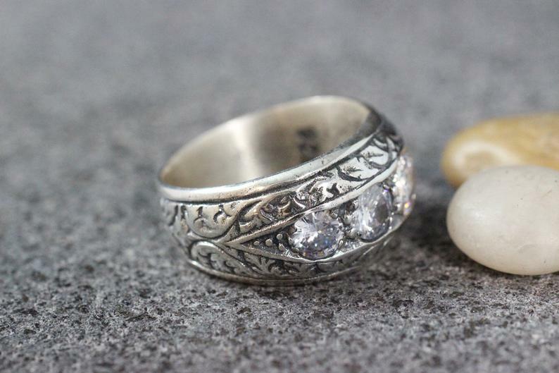 935 Argentium Silver With Round Cut Simulated Shiny Sapphire Fabulous ...