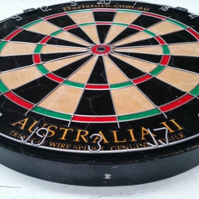 New Australia II Micro/Triangle Wire Genuine Bristle Dartboard + Free ...