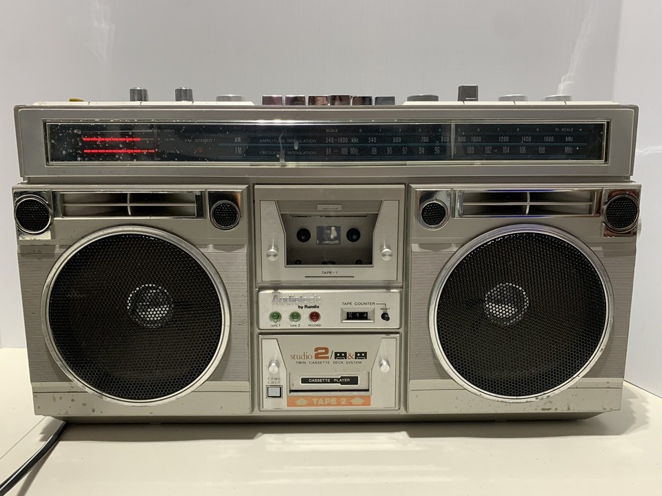 Audiologic SCR-3266 boombox am/fm stereo/studio two cassette recorder ...