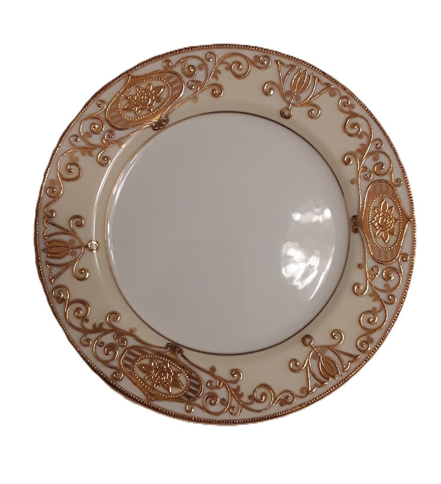 NORITAKE Vintage 6 Piece Place Setting 'CHRISTMAS BALL' Gold and Ivory ...