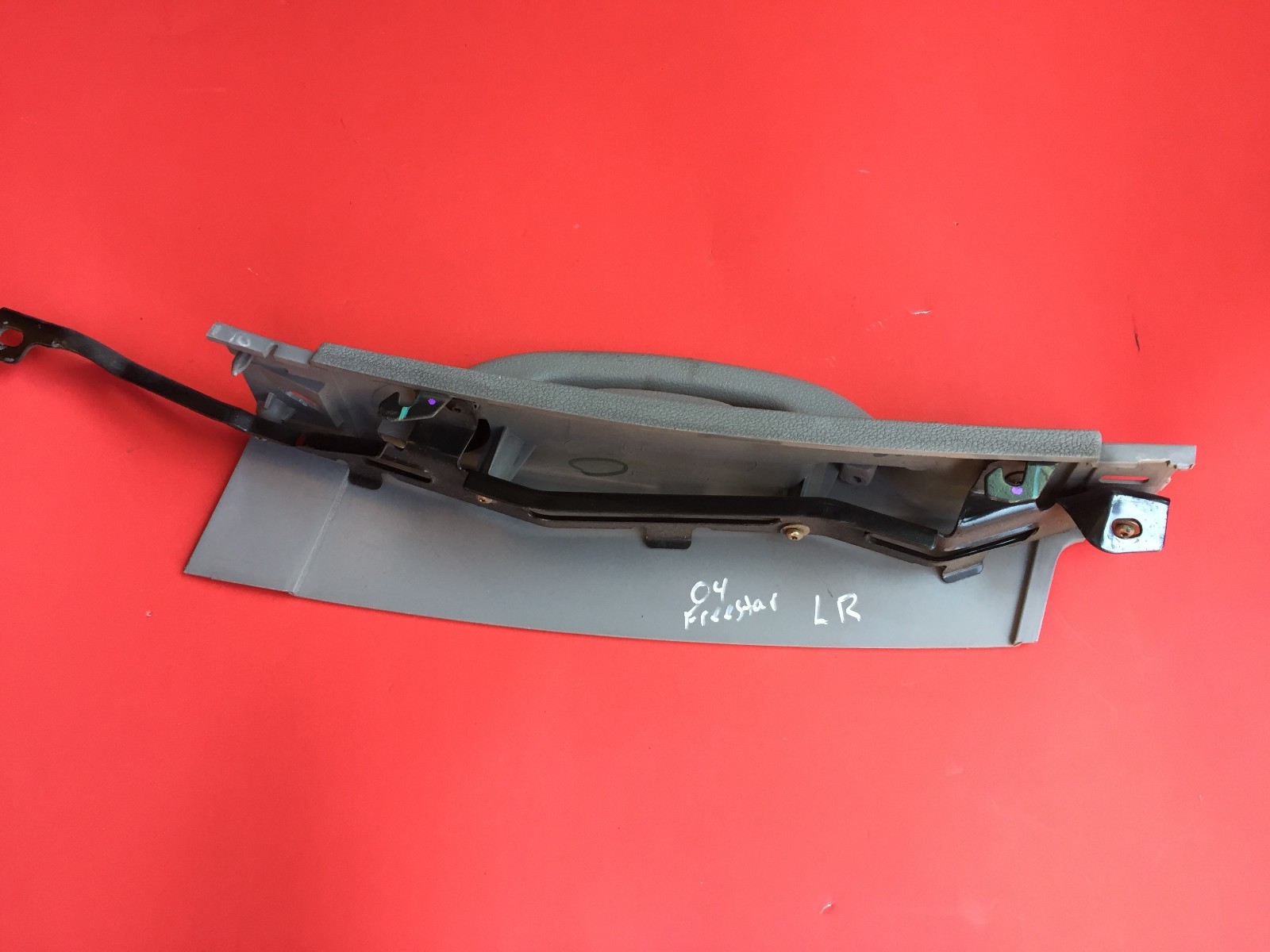 2004 - 2007 FORD FREESTAR REAR LEFT DRIVER SIDE B PILLAR GRAB HANDLE ...