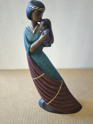 Vintage Mahogany Princess Mother and Infant Statue Enesco 1995 ...