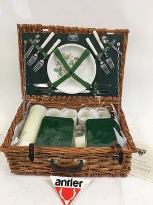 Vintage Antler Picnic Hamper Set for 4 - Plates Cutlery Cups Boxes ...
