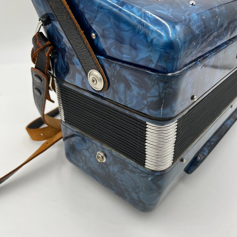 YAMAHA Accordion T-32B Tenor Blue 32 Keys Operation confirmed Used ...