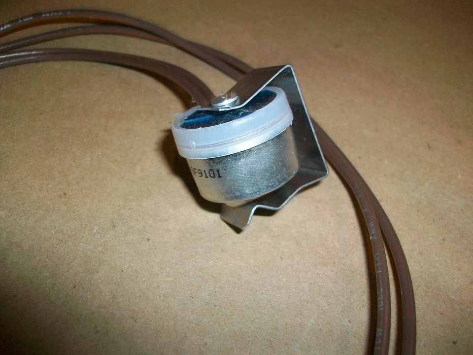 Thermodisc 37T31 Liquid Discharge 29691 Thermostat Open = 60°, Close ...