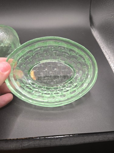 Vtg L E Smith Green Glass Bunny Rabbit on Nest Covered Candy Dish ...