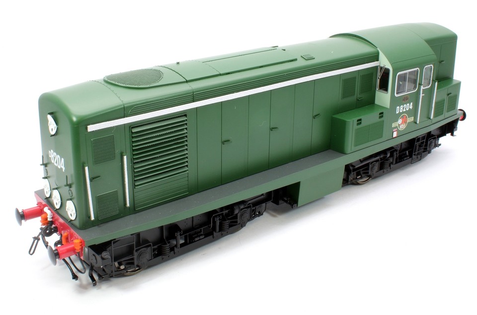 EFE Rail O Gauge Class 15 D8204 BR Green (Late Crest) Diesel Locomotive ...