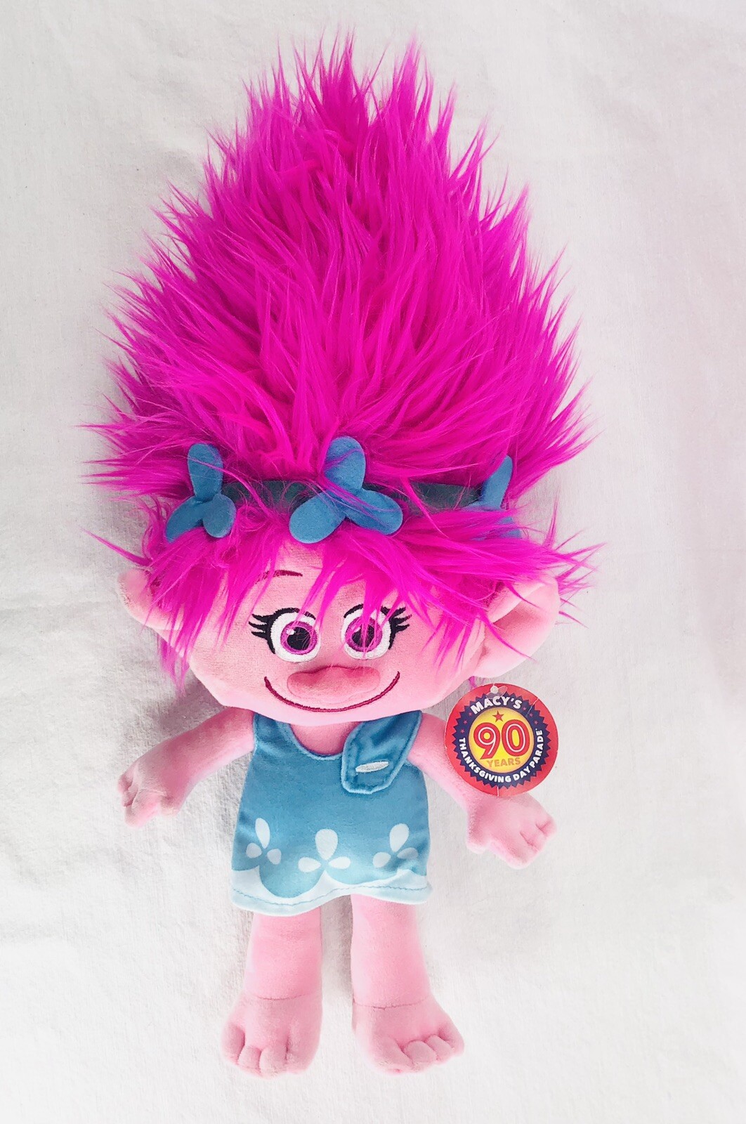 Macy’s Thanksgiving Day Parade Celebrating 90 Years Poppy Trolls 16 ...