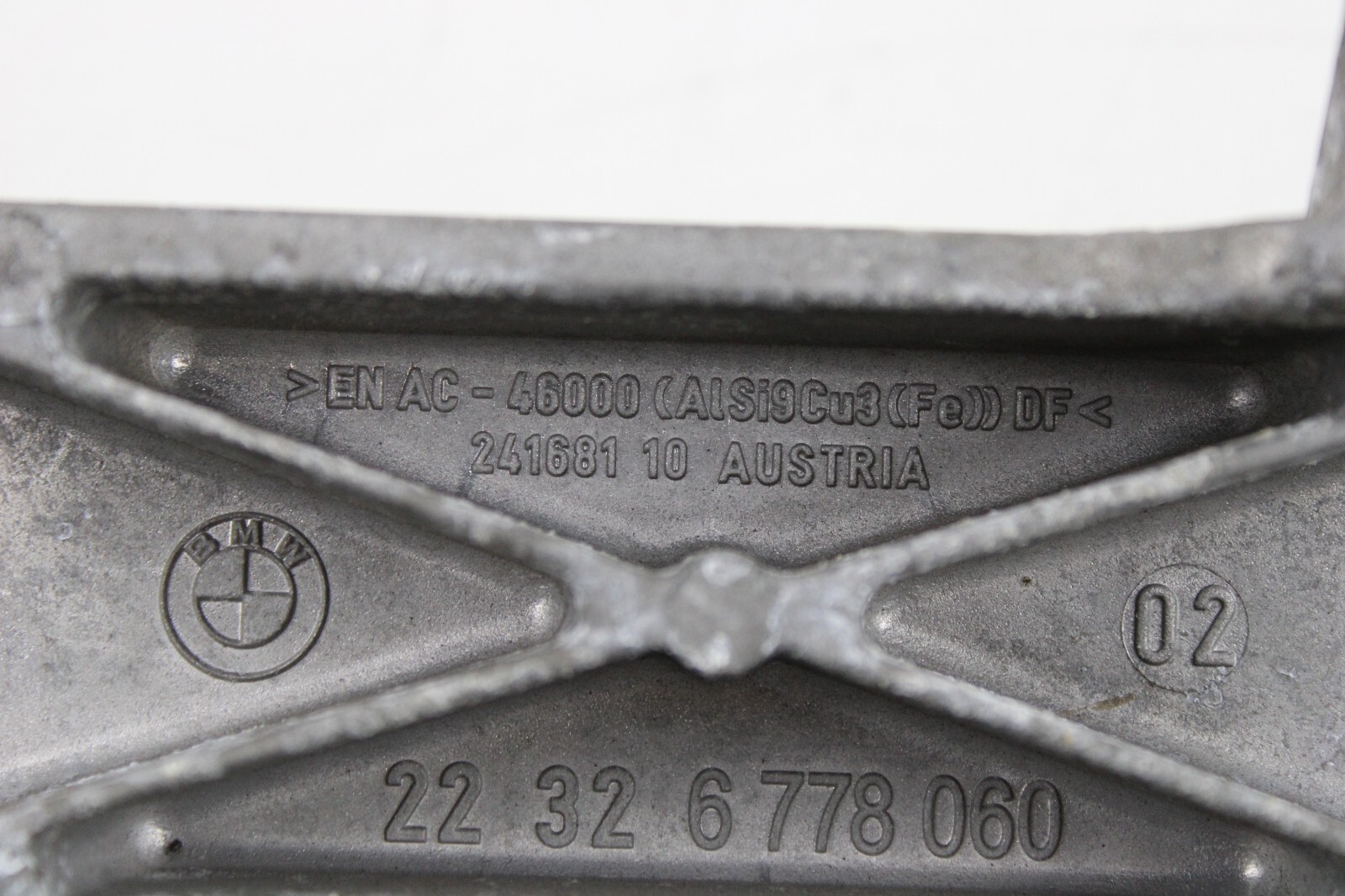 07-12 BMW 3series Automatic Transmission Crossmember Support Bracket ...