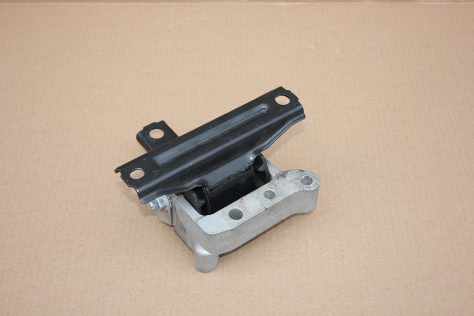OEM 2007-2017 Jeep Compass 2.4 Engine Mount Insulator Right Side Mopar ...