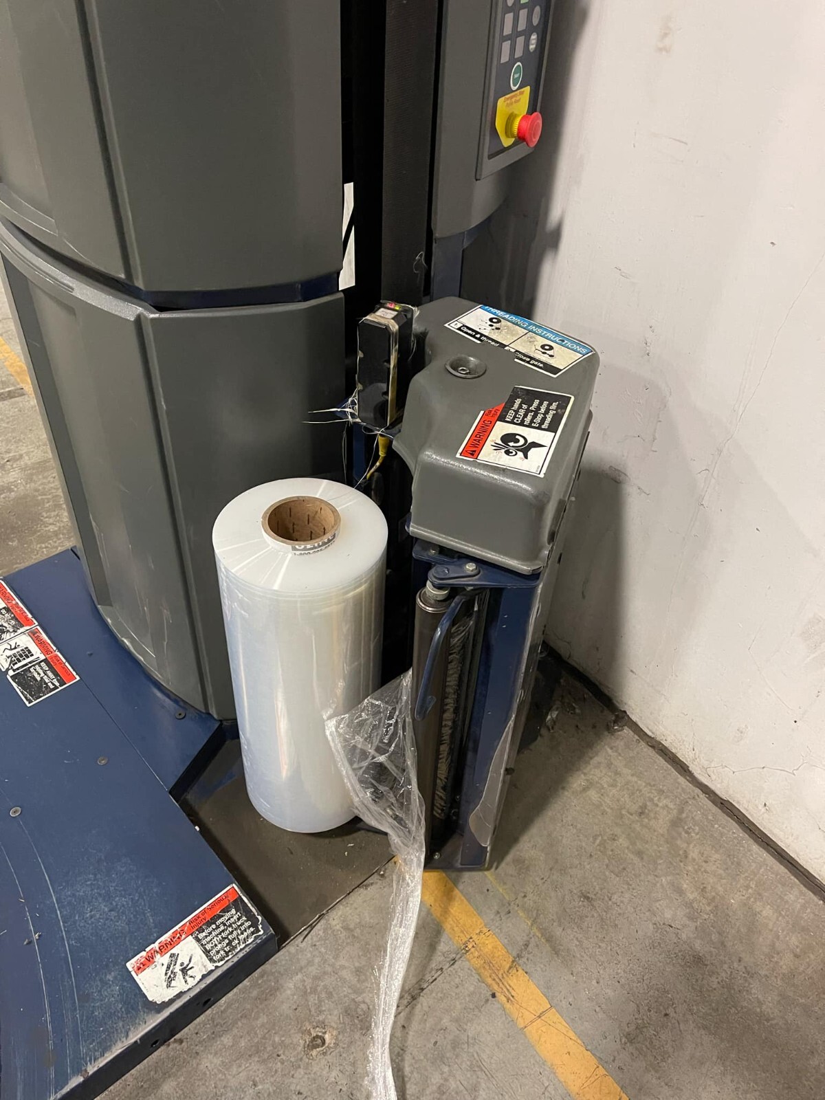 *JUST SERVICED* Lantech Q-300 115V Shrink Wrap Machine Semi Auto ...