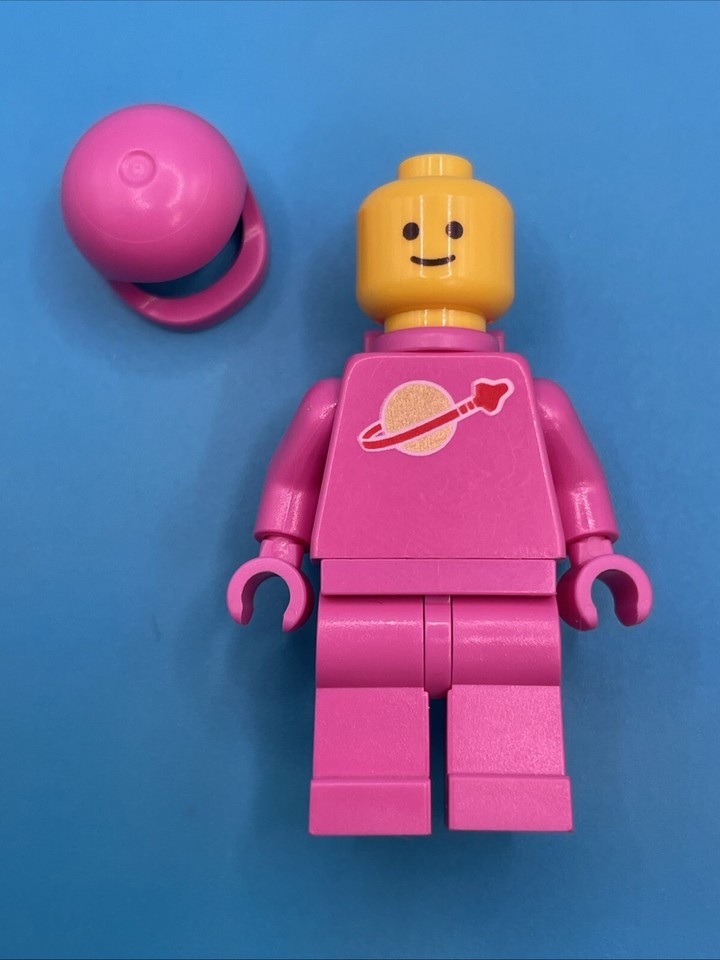 Lego Classic Space Dark Pink Minifigure 70841 The LEGO Movie | eBay