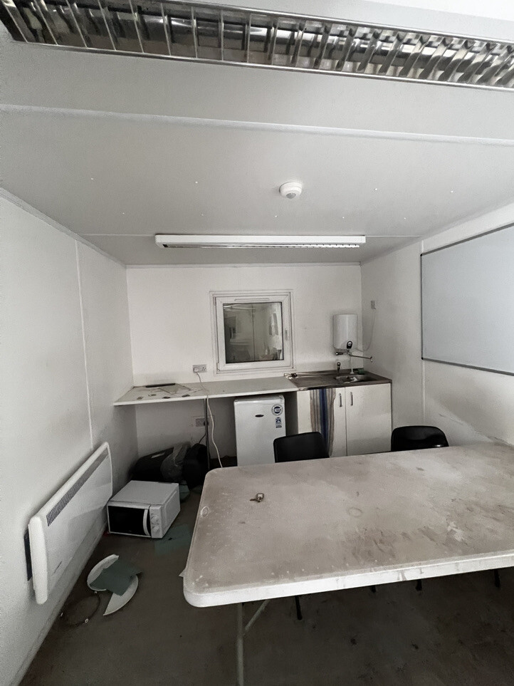 32ft Anti Vandal Site Office Cabin Container Welfare Block, Canteen ...