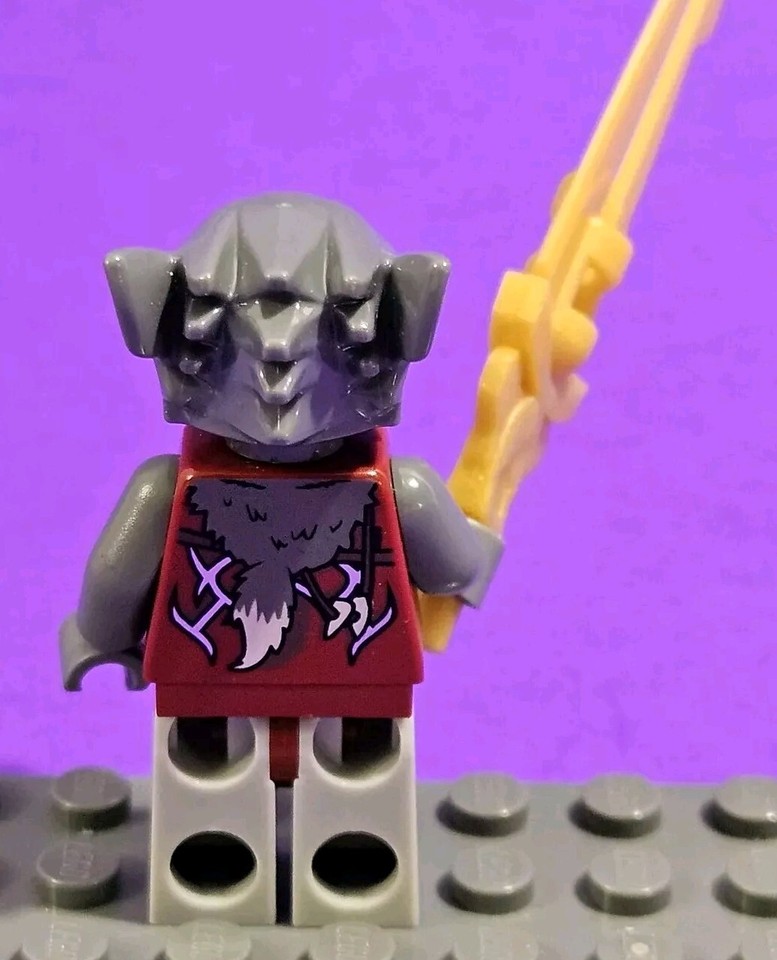 Lego Legends Of Chima Wakz Wolf Minifigure Gray With Battle Axe Weapon ...