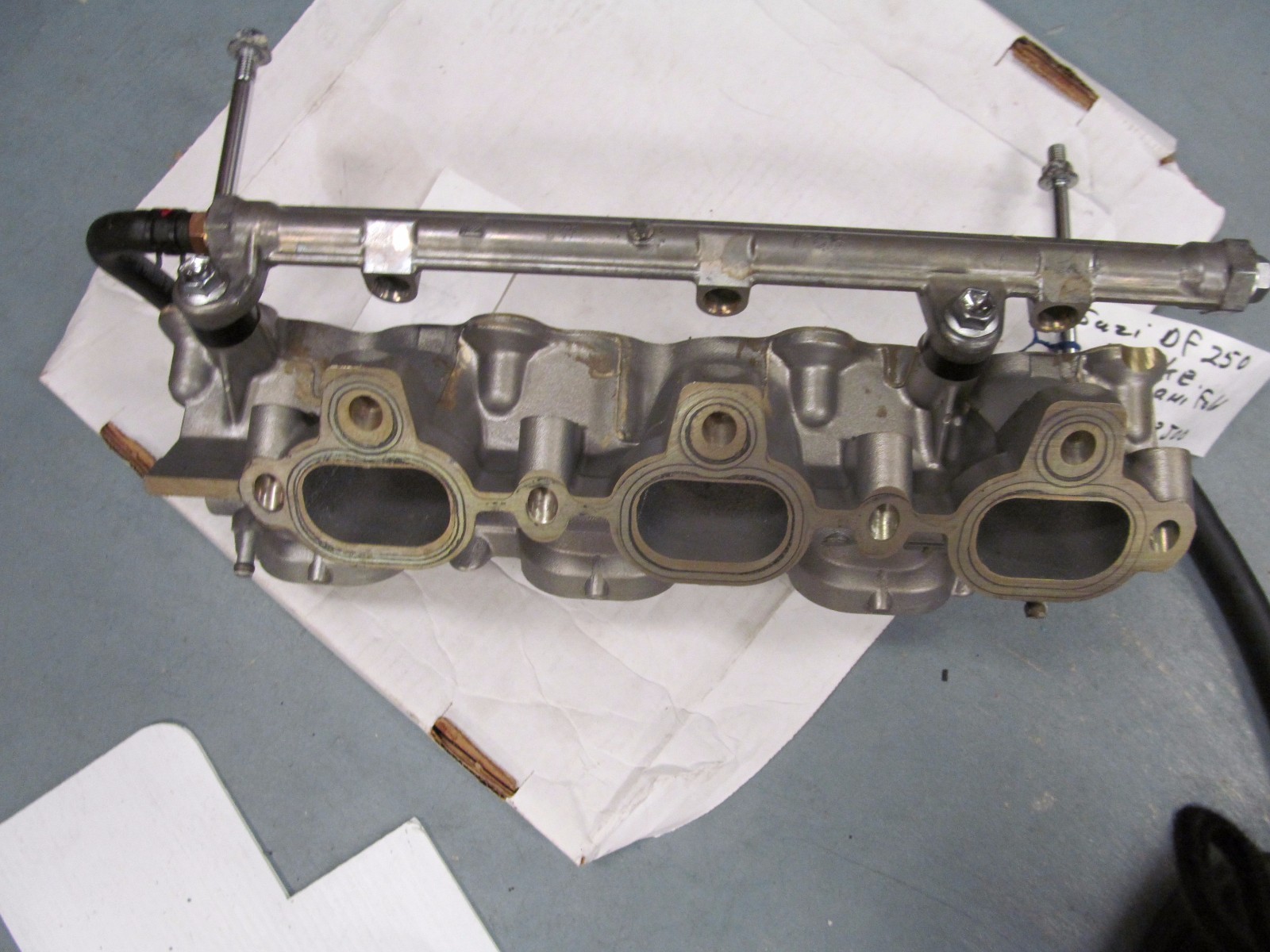 Suzuki Intake Manifold | 1311093J00 | OE | 0745419317904