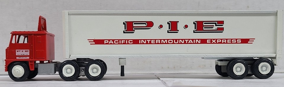 WINROSS DIECAST, 1:64, PIE, TRACTOR TRAILER, PACIFIC INTERMOUNTIAN ...