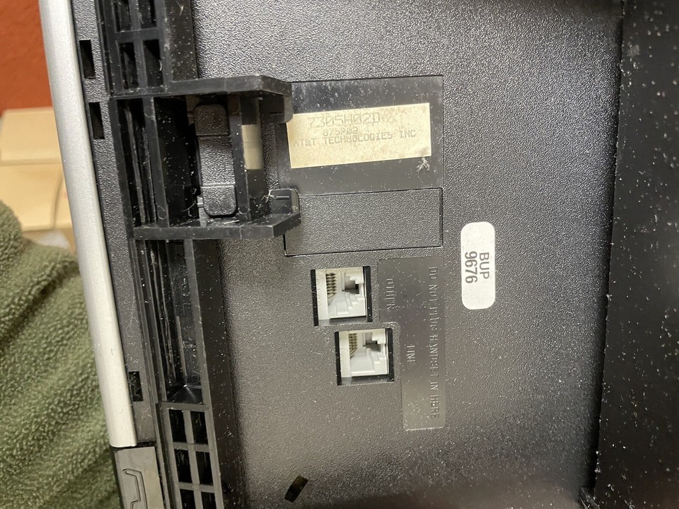 UNMATCHED TECHNOLOGY! AT&T MERLIN PLUS 820D 34 Multi-Line Business ...