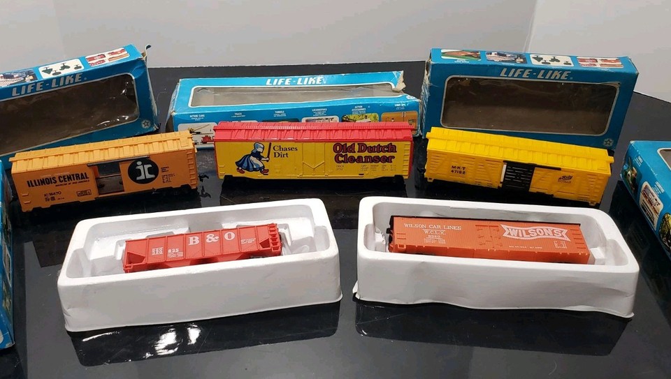 Vintage Lot Of 5 HO Scale Train Cars, "Old Dutch Cleanser" Freight ...