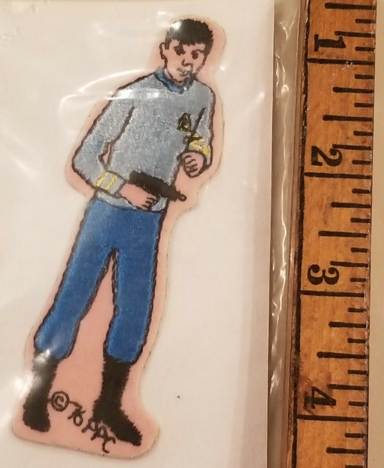 VINTAGE 1975 PARAMOUNT PICTURES STAR TREK SPACE EMBLEM Phaser Spock ...