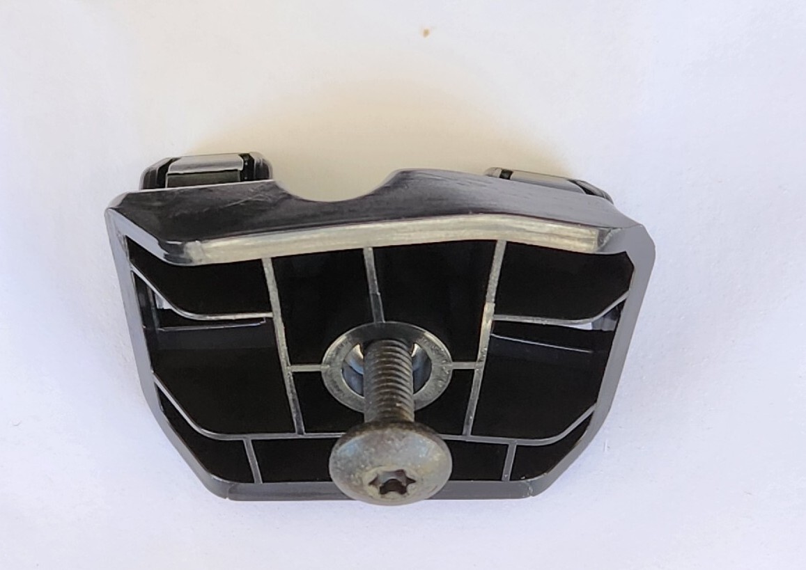 OEM Tesla Model Y FASCIA FRONT FENDER BRACKET Support Holder Right ...