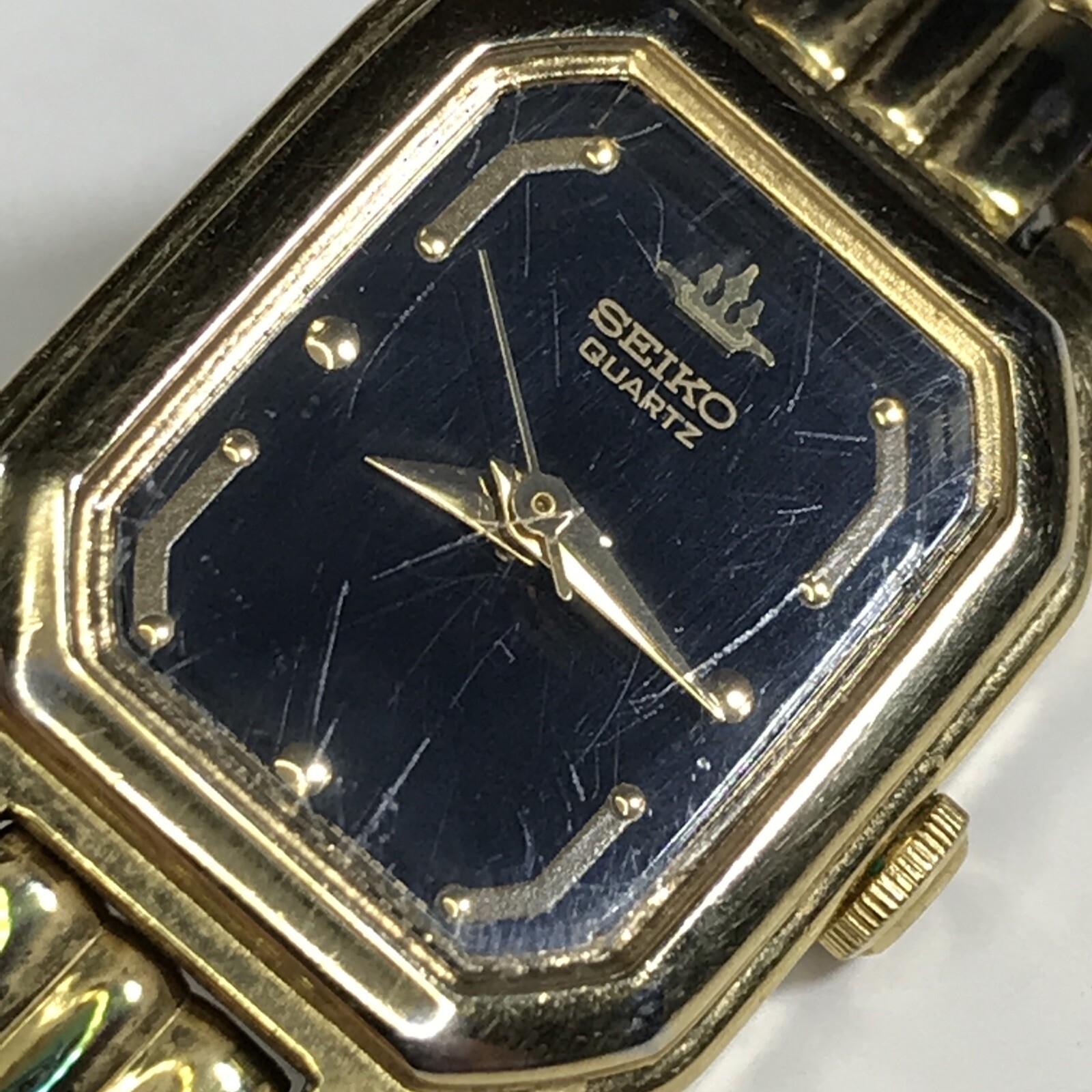 Seiko Women's Gold Tone Black Dial Rectangle Case 17mm Watch V401-5250 ...