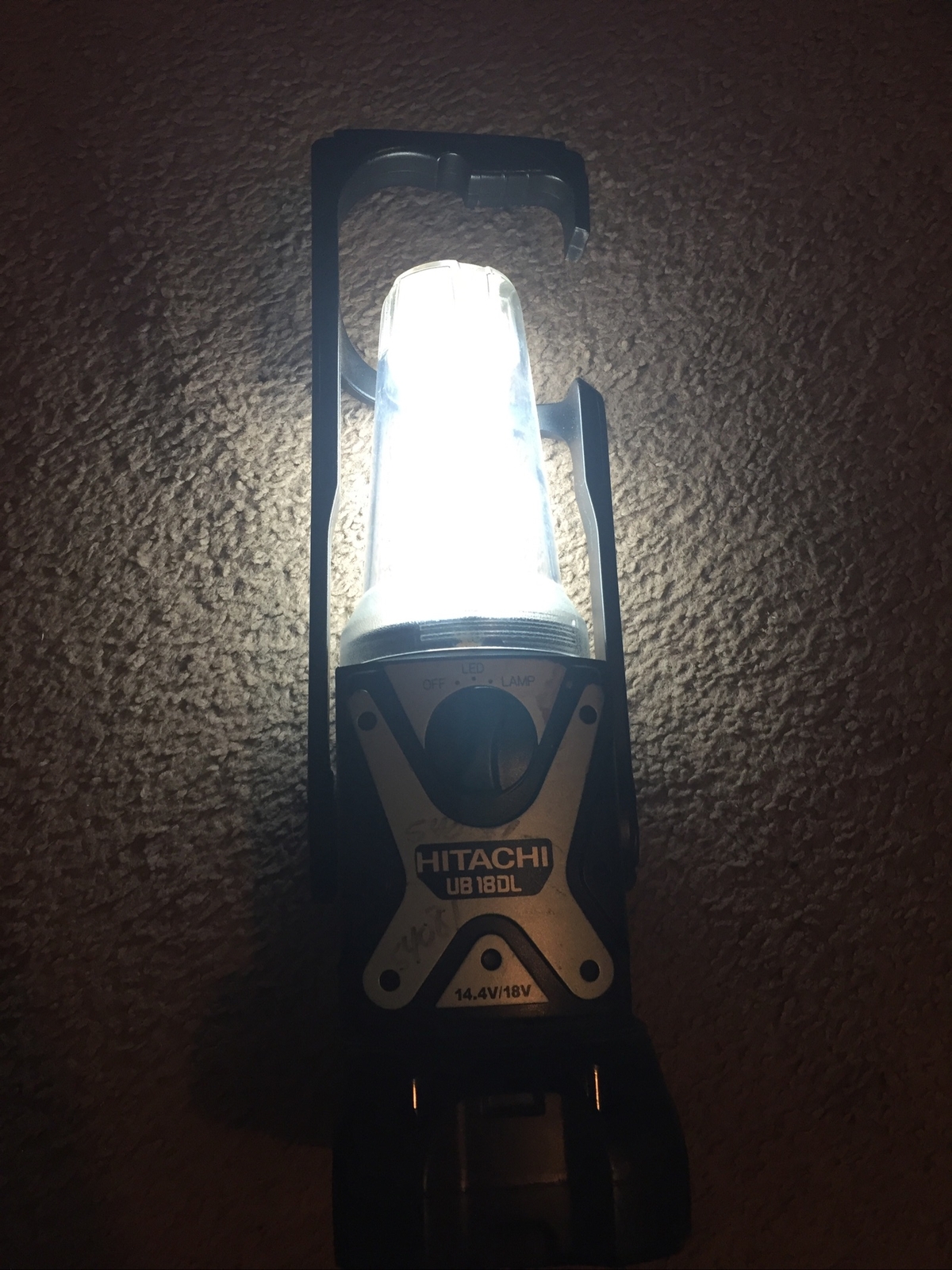 Hitachi UB18DL 14.4V/18V Cordless 2-Mode LED Lantern Torch Flashlight ...