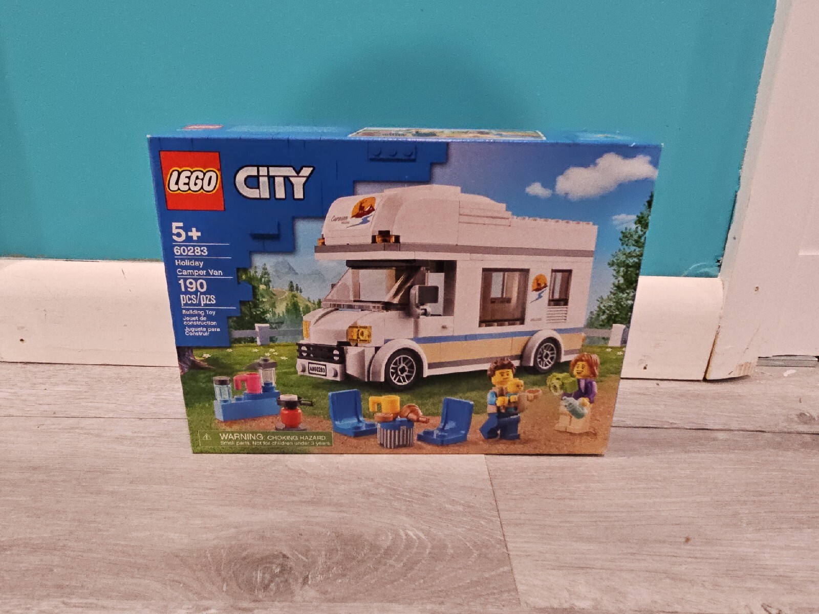 Lego City 60283 Holiday Camper Van Caravan w/ Pan Fried Egg & BABY ...