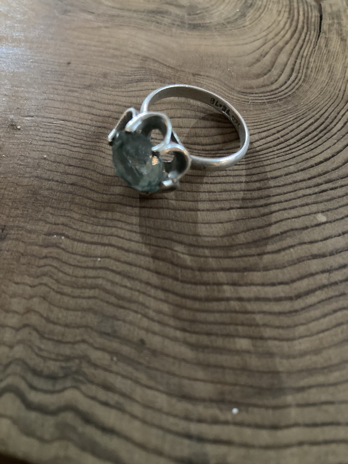 Sterling Silver 925 Unique Stone Ring Size 8 - Gem