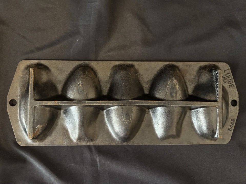 VINTAGE LODGE USA CAST IRON FISH MOLD PAN PERCH CORNBREAD 5PP2 MUFFIN ...