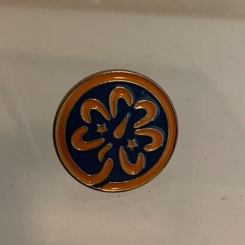 Girl Scout 1992 to Current World Association Trefoil Lapel Pin Uniform ...