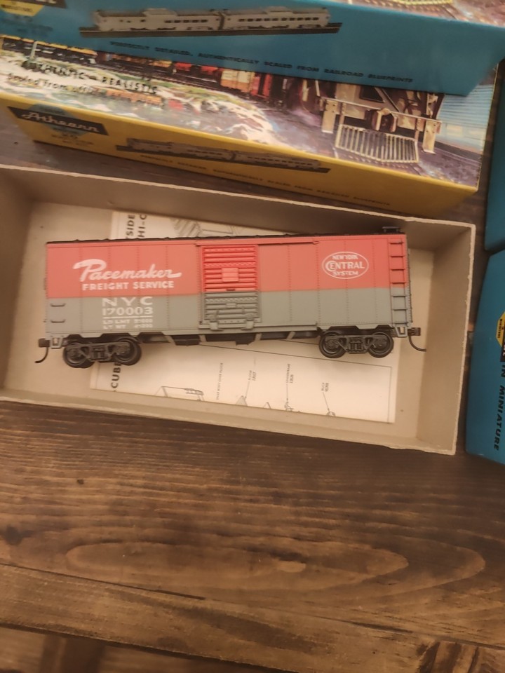 HO Scale New York Central Pacemaker Box 15 Cars | eBay