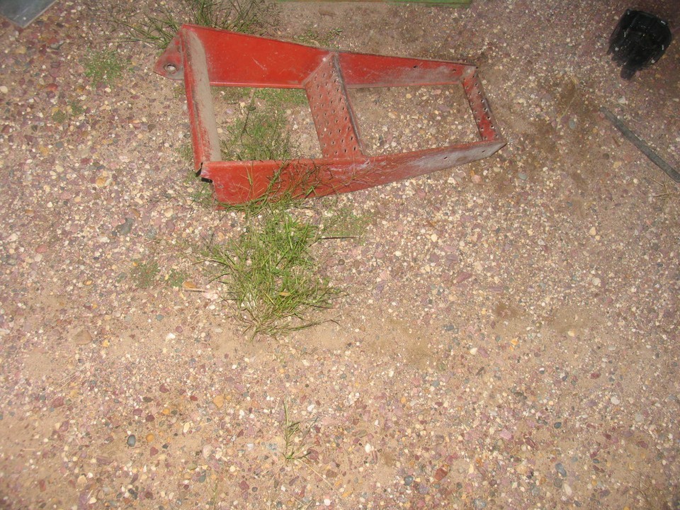 IH INTERNATIONAL FARMALL Steps 966 1066 1466 986 1086 1486 | eBay