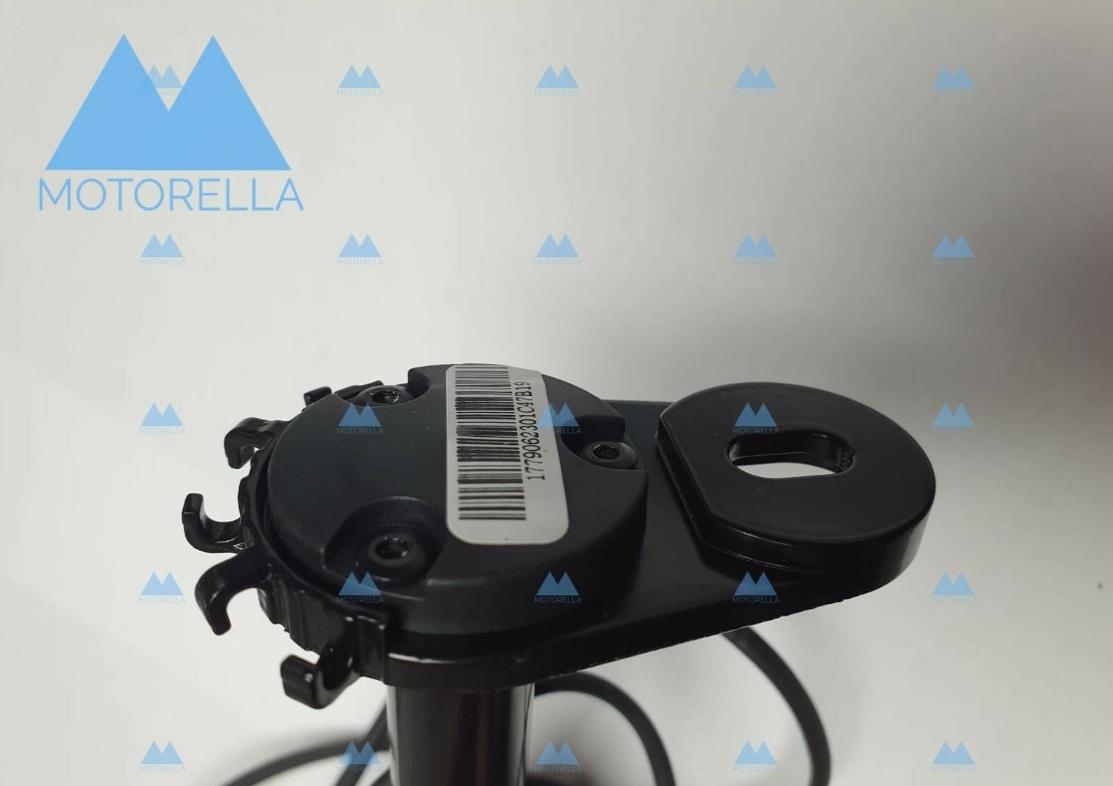 Mercedes A Class W177 18 >On Left Passenger Side Bonnet Actuator ...