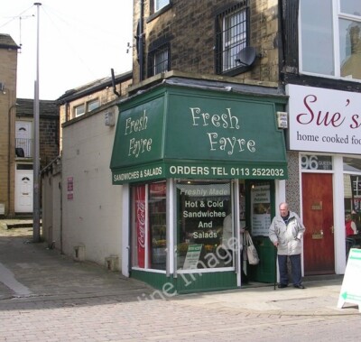 Photo 6x4 Fresh Fayre - Queen Street Morley/SE2627 c2010 | eBay UK