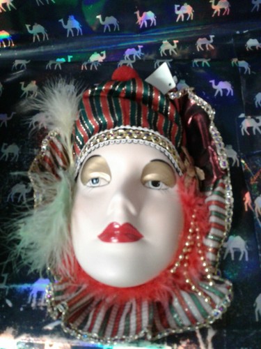 FRAGILE PORCELAIN DOLL HEAD WALL HANGING RED AND GREEN | eBay