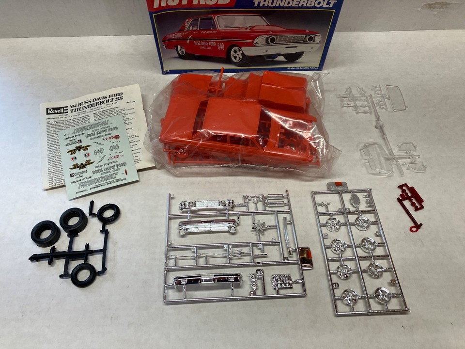 REVELL 1/25 SCALE RUSS DAVIS FORD THUNDERBOLT MODEL KIT | eBay