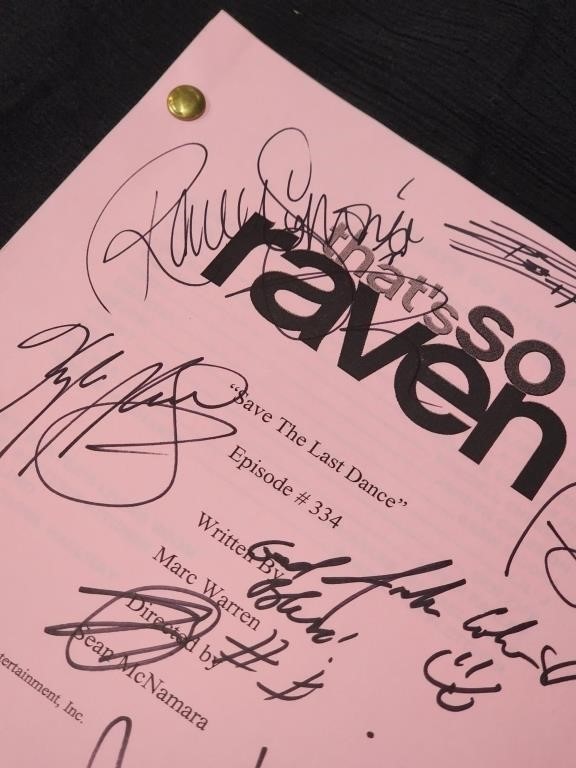 2005 That’s So Raven Cast-Signed Script w/ 8 Autos Raven Symoné Disney ...