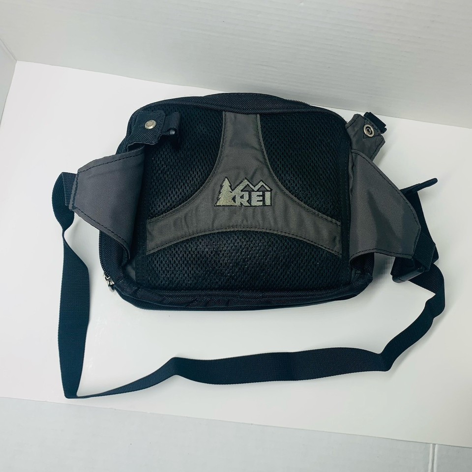 REI Co-op Black Ruckpack Sling Waist Fanny Pack Hiking Adjustable Strap ...