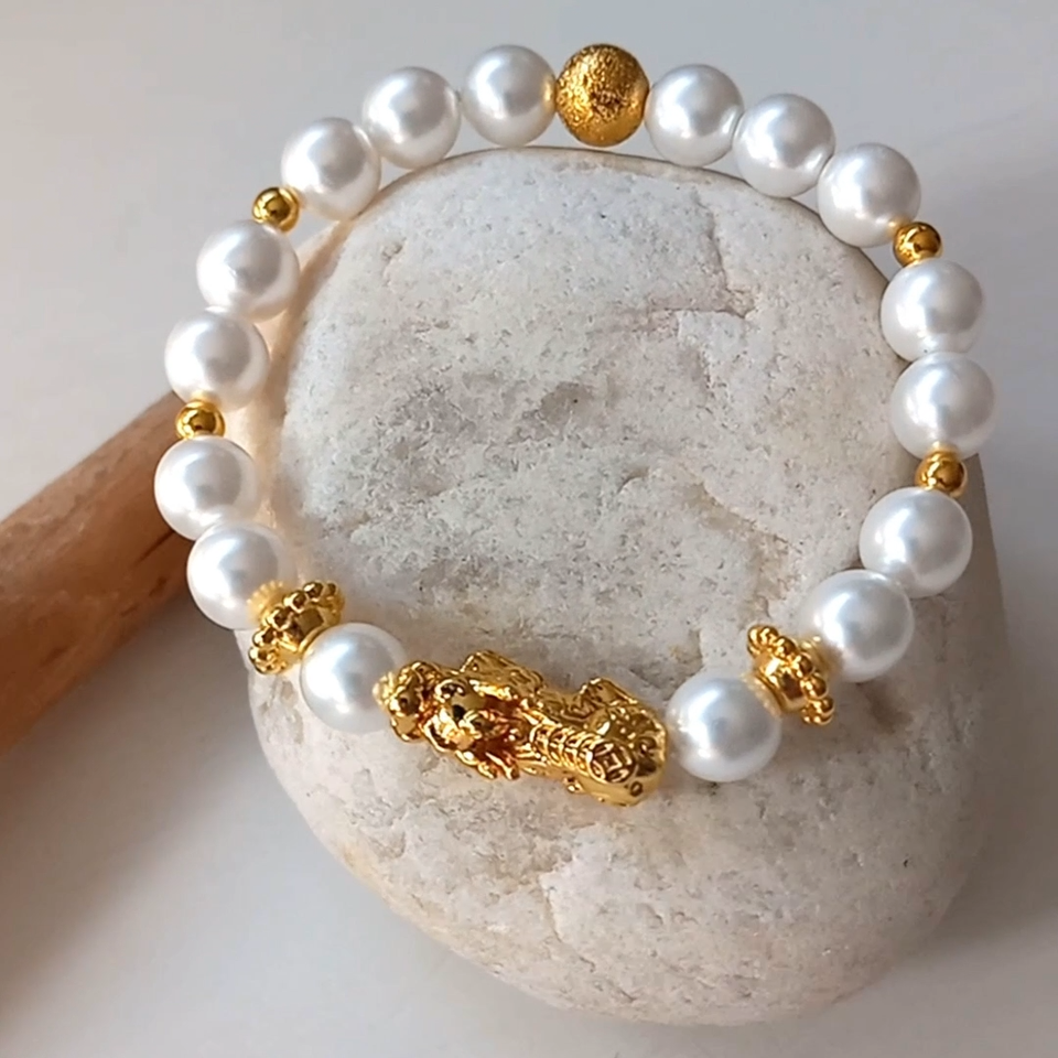Pixiu Bracelet, Chinese Feng Shui, White Pearl, Gold Dragon, Luck ...