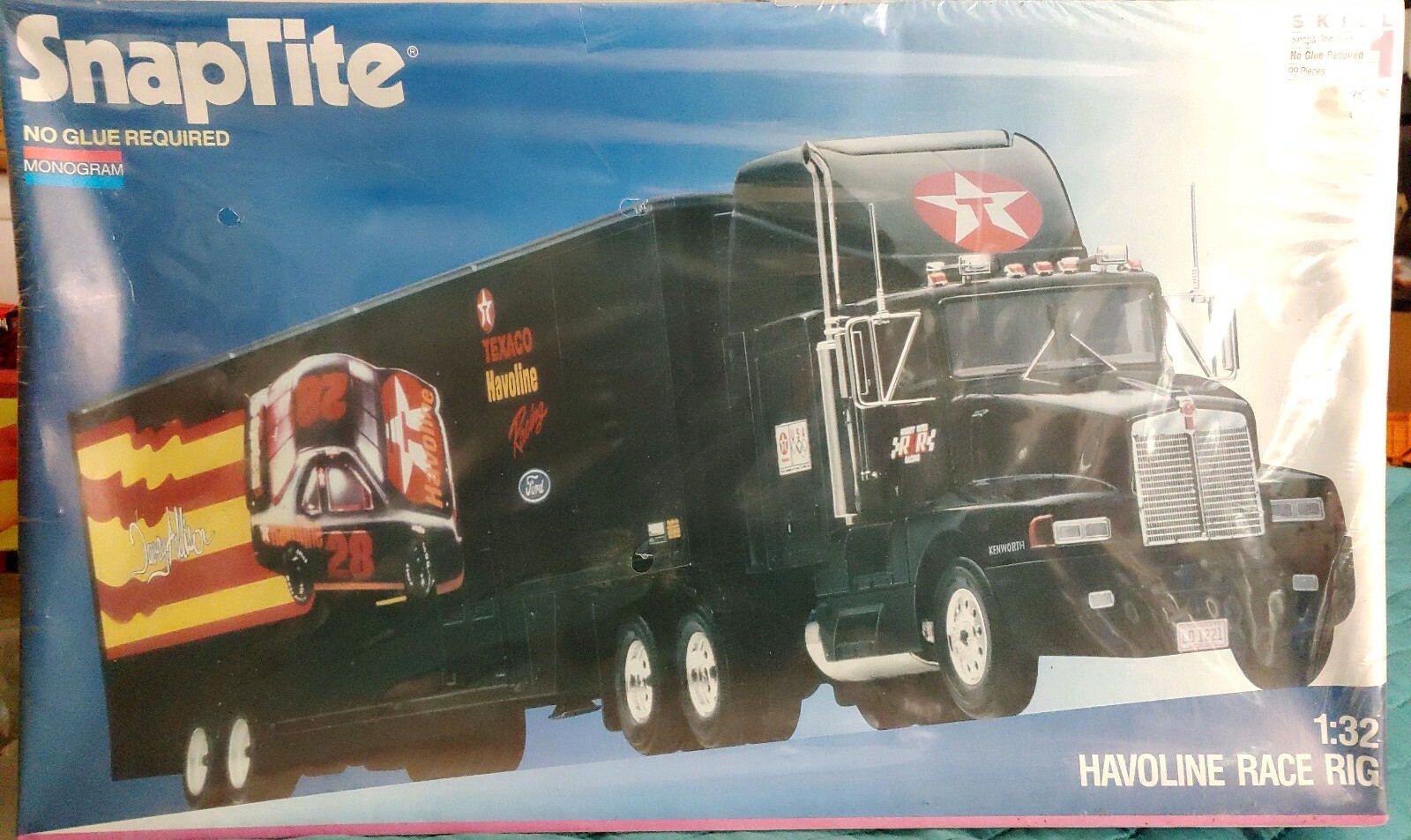 1992 Monogram 1/32 SnapTite Havoline Race Rig with trailer **NEW SEALED ...