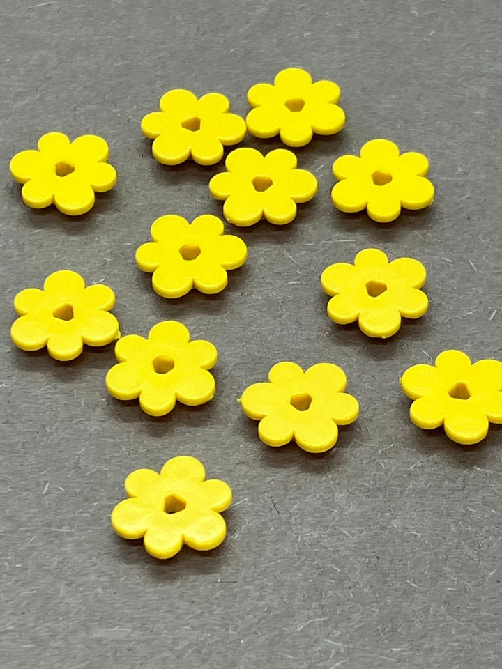 LEGO Part 3742 Plant Flower Small - (3pcs) - Yellow Vintage | eBay
