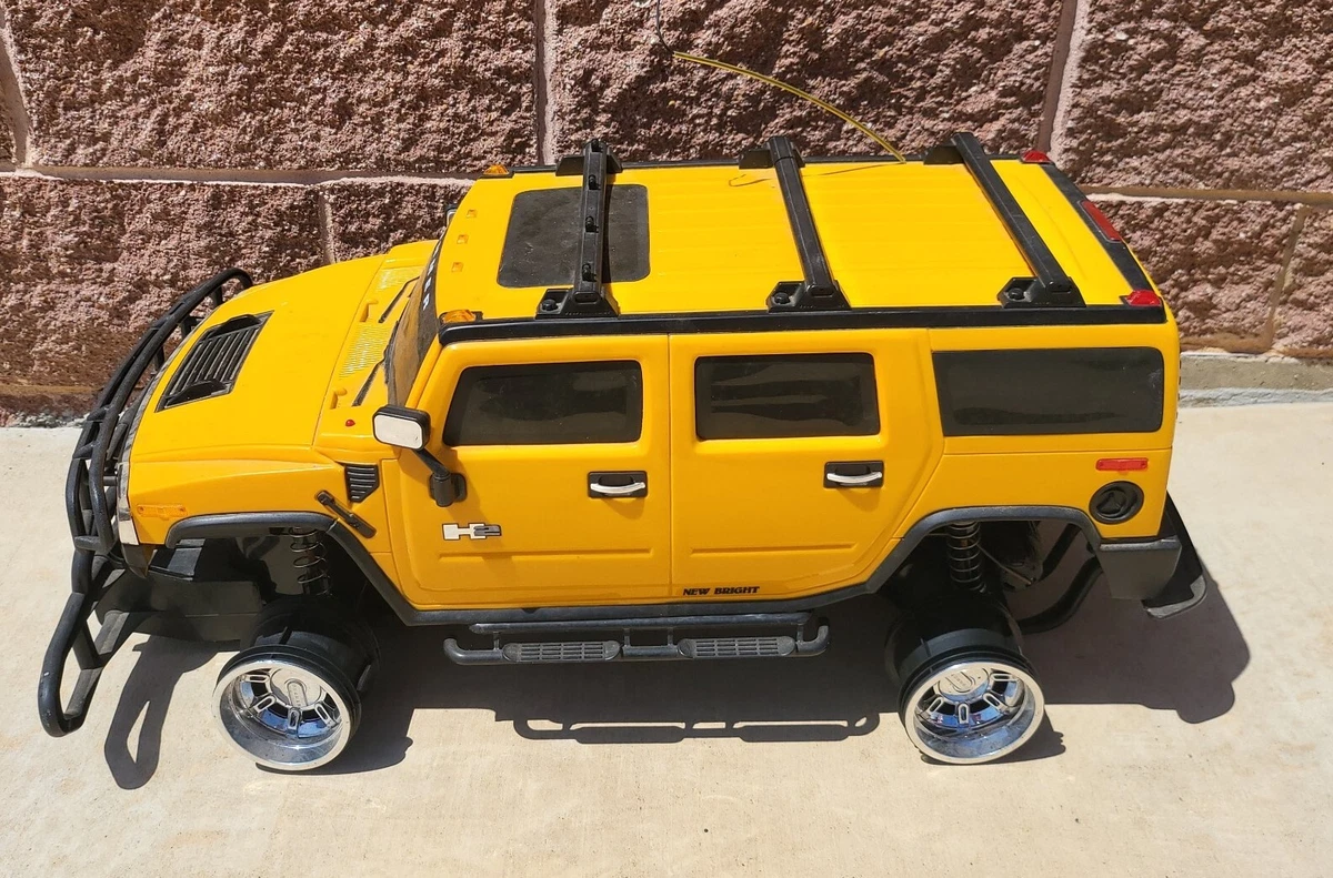 Hummer H2 Yellow